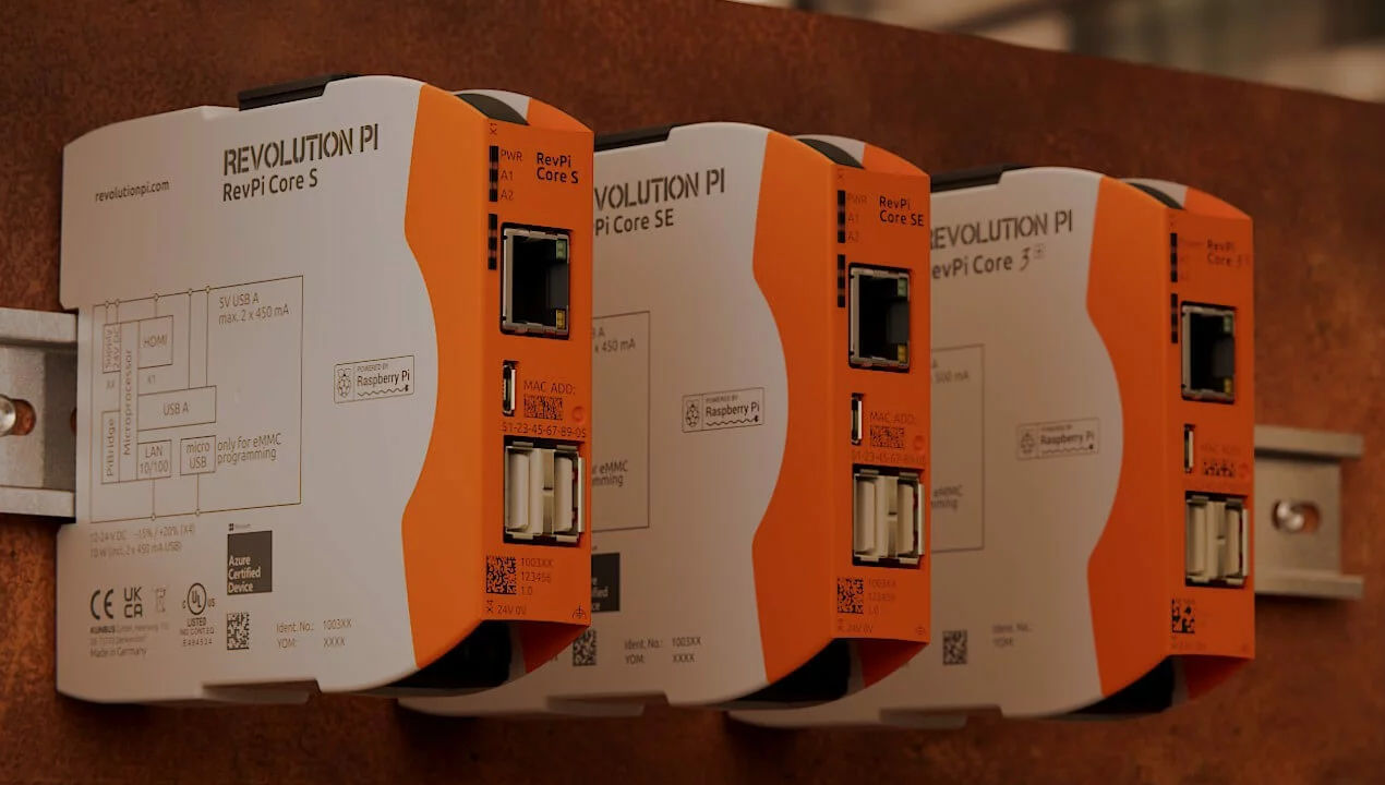 树莓派可编程控制器 - RevPi Core series - Revolution Pi - 以太网 / RS485 / USB接口