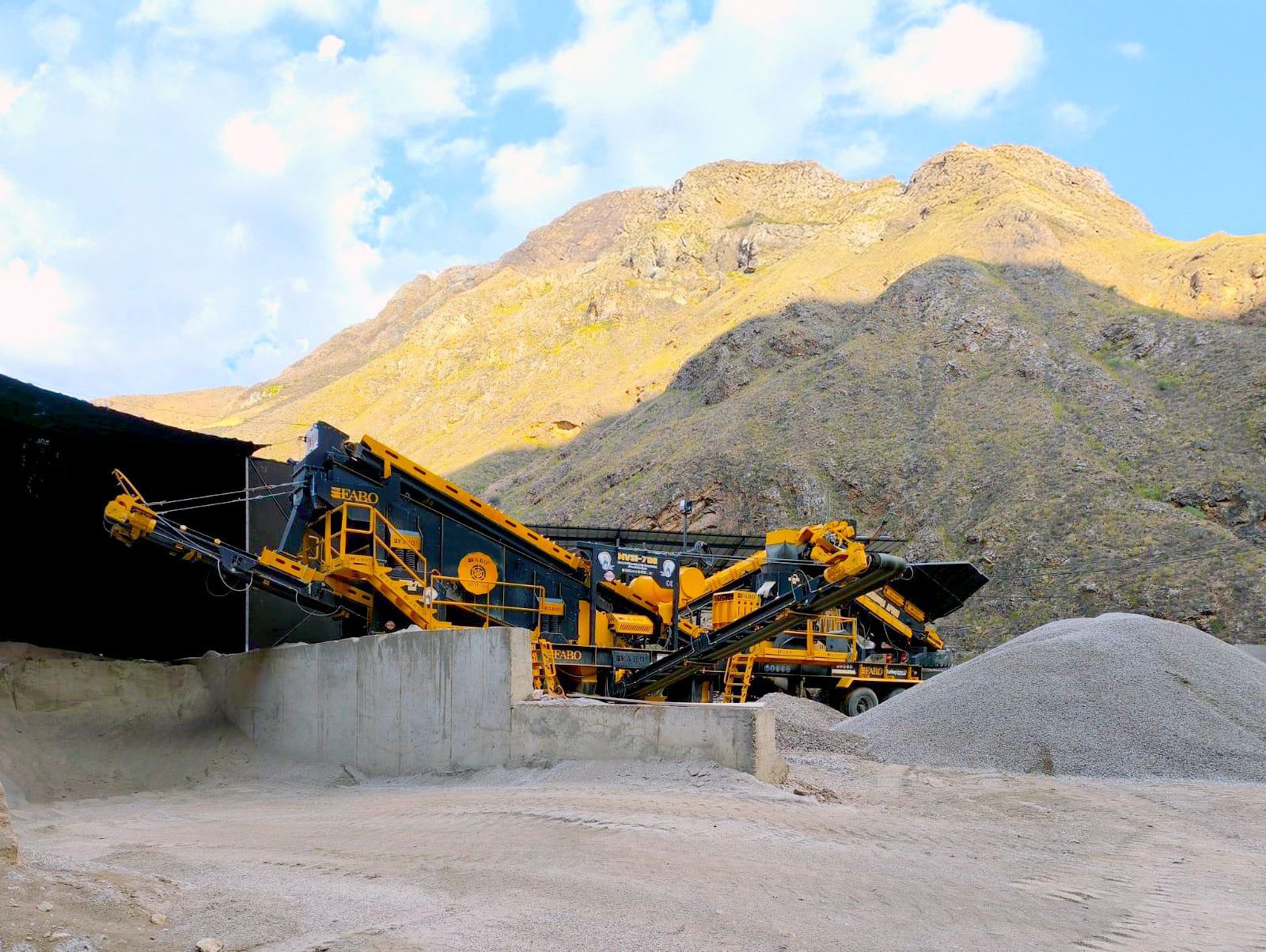 立轴冲击式破碎机 - MVSI 700 - Fabo Crushing Screening & Concrete Plants - 移动式 ...