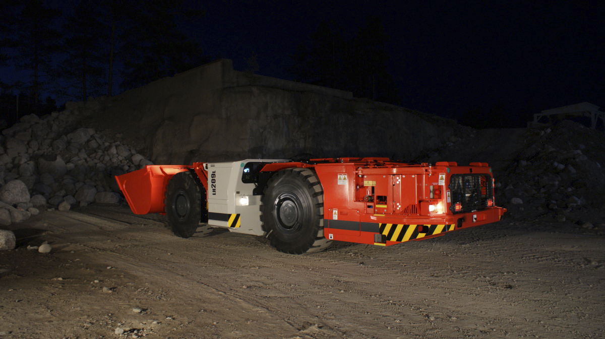 柴油井下铲运机 - Toro™ LH209L - Sandvik Mining and Rock Technology - 用于地下工程