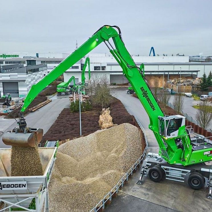 轮胎式物料处理机 - 850 G - SENNEBOGEN Maschinenfabrik GmbH/德国SENNEBOGEN - 电动 / 混合