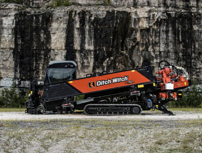 水平定向钻机 - AT40 - The Charles Machine Works, Inc - 履带式 / 旋转